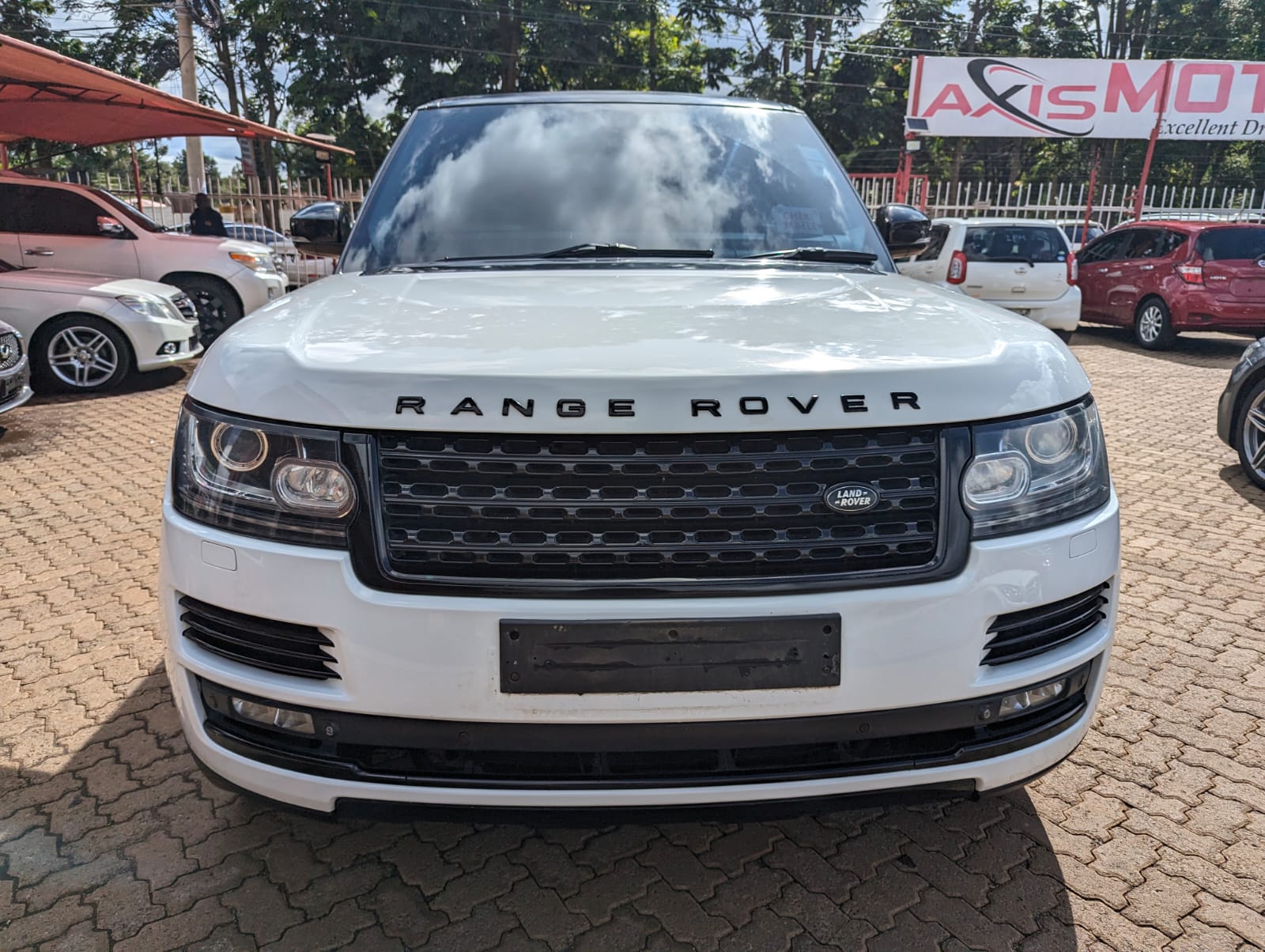 RANGE ROVER FOR HIRE IN KENYA | LUXURY SUV RENTAL